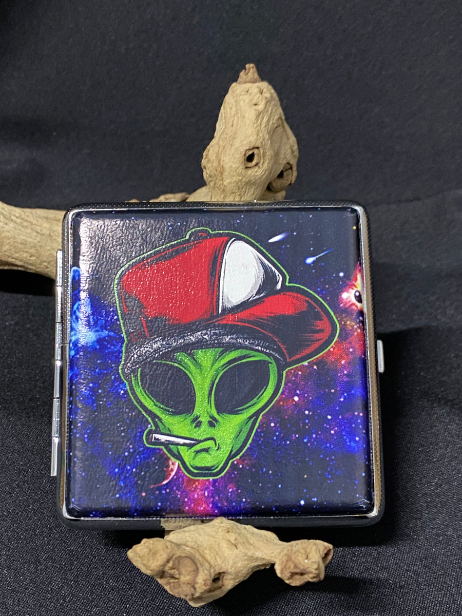 Fujima Aliens Cigarette Case – Marea PR